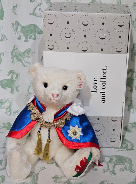 From The Steiff Archive: Catherine Princess of Wales by Steiff - 30cm ...